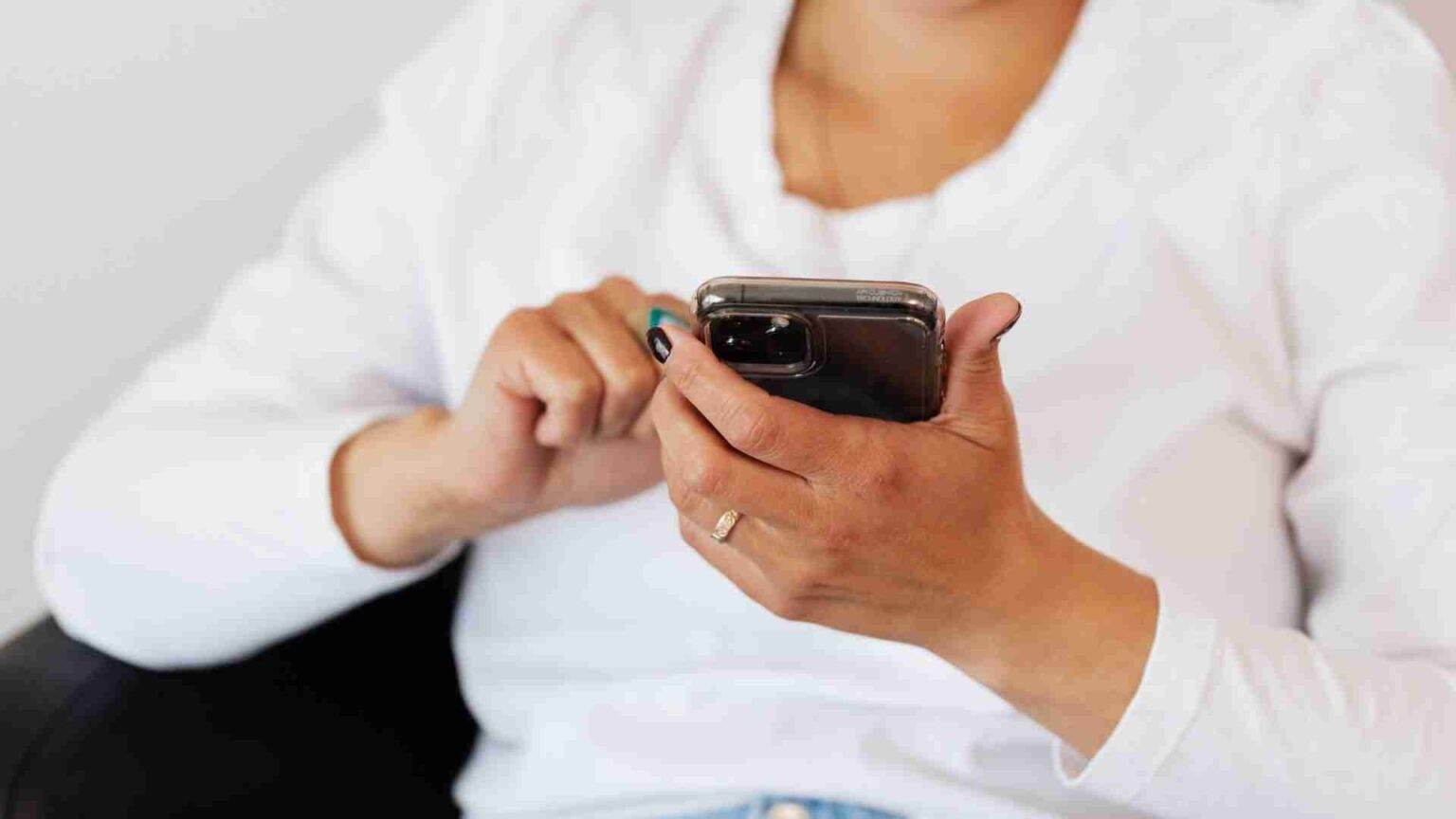 How to Write Captivating Social Media Captions